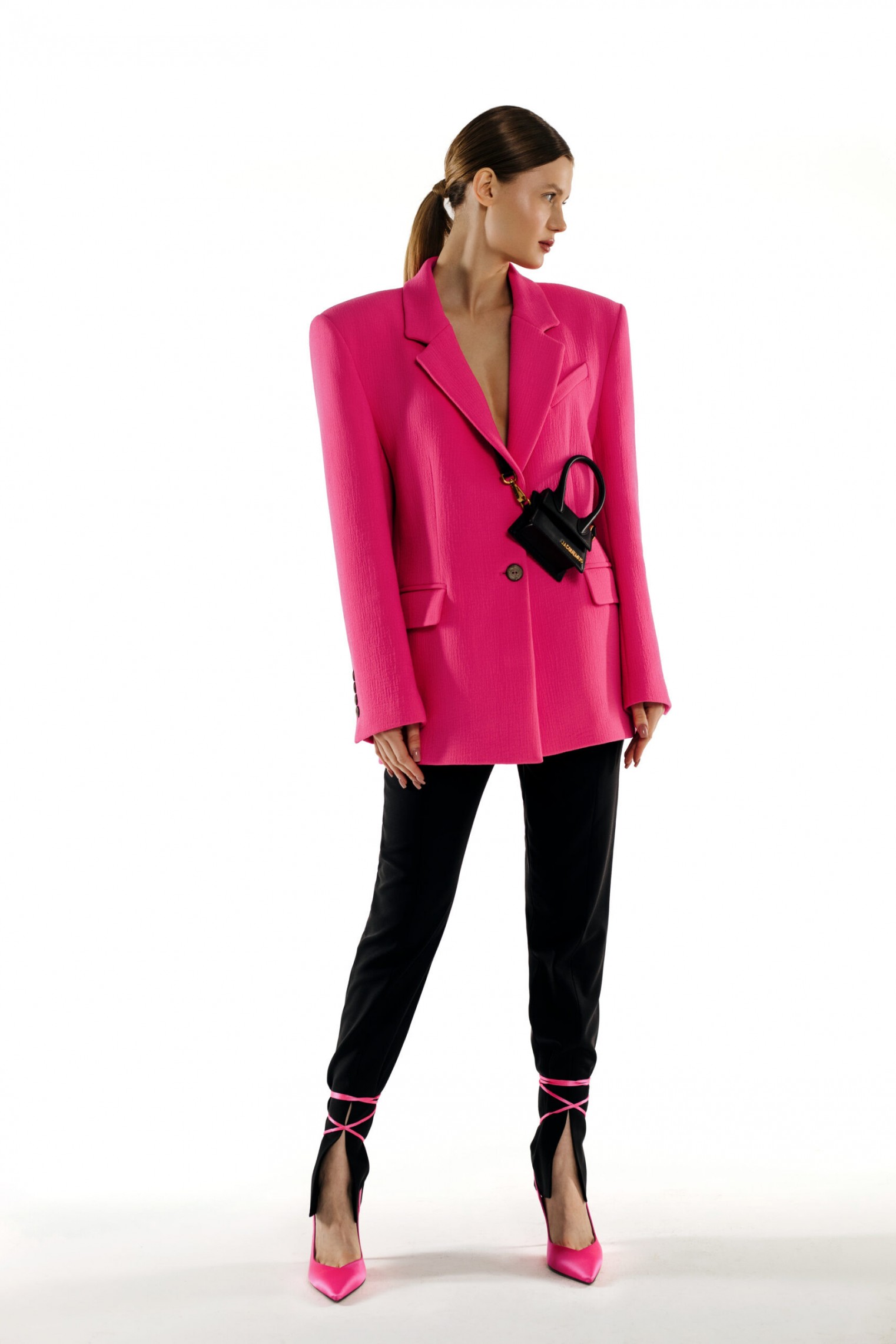 Learato-black pants with slits Size XS